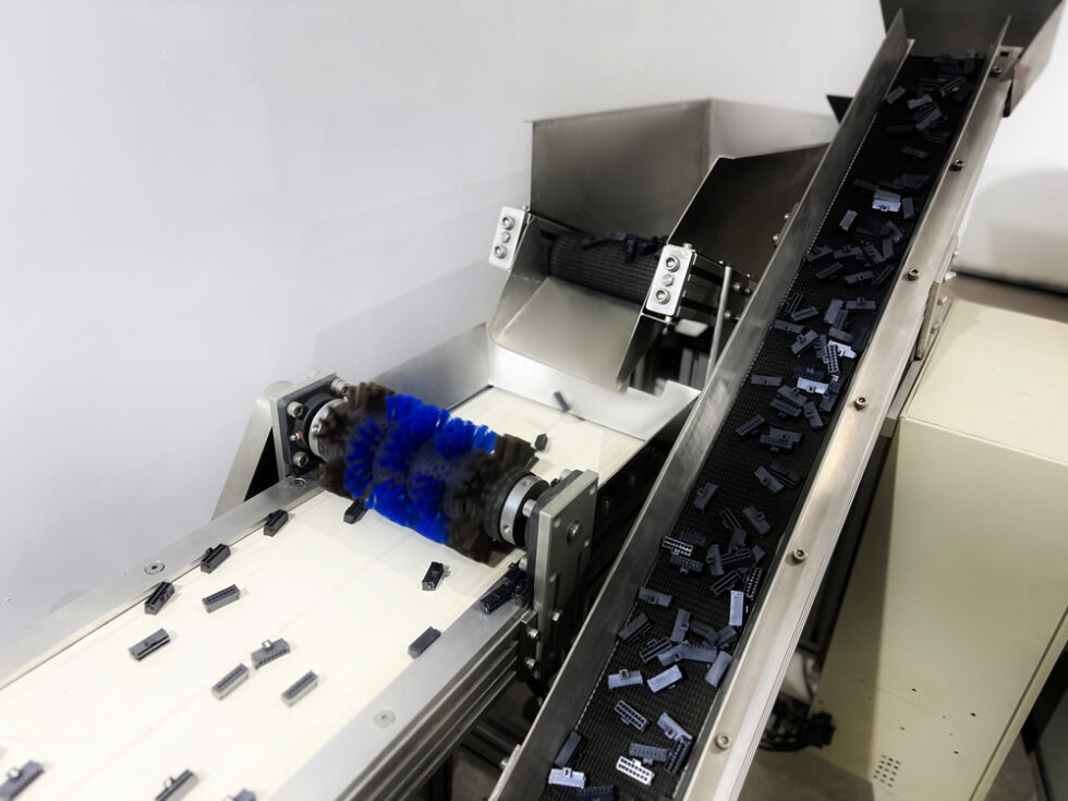 Part Feeders | Pigore: Vibratory Bowl Feeders